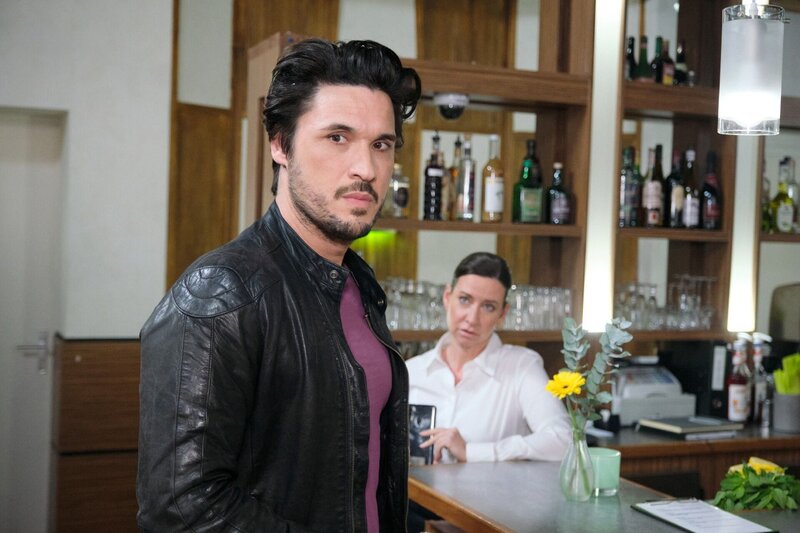 Unter uns (UU) 7156: Cecilia sucht in ihrem Kummer die Nähe von Paula – fernsehserien.de