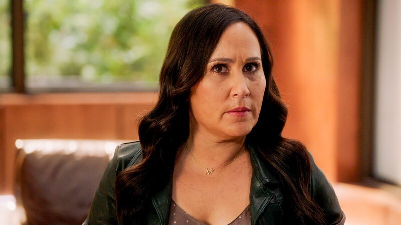 MacGyver (2016) S04E03: Steuerlos am Himmel (Kid + Plane + Cable ...