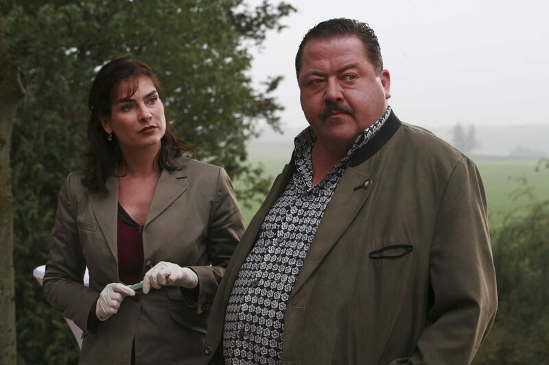 Die Rosenheim-Cops S07E18: Der süße Tod – fernsehserien.de Die Rosenheim-Cops S07E18: Der süße Tod – fernsehserien.de