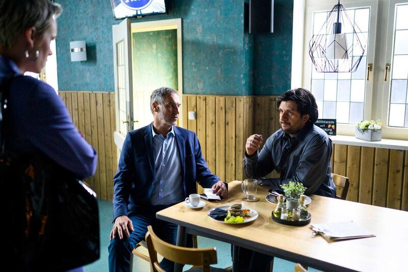 Alles was zählt (AWZ) 4250: Isabelle denkt daran, Justus’ Angebot ...