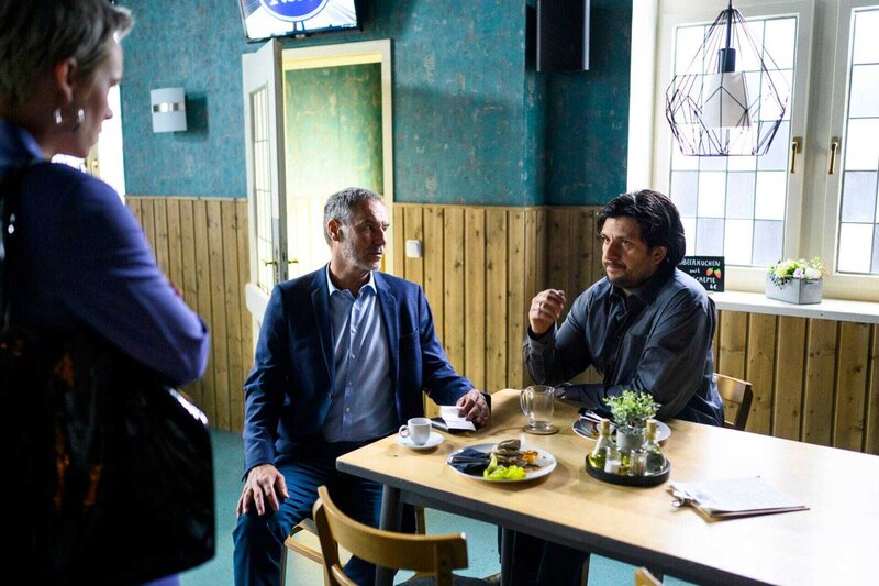 Alles was zählt (AWZ) 4250: Isabelle denkt daran, Justus’ Angebot ...