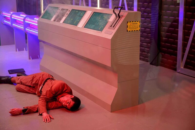 The Ark S01E05: Episode 5 (One Step Forward, Two Steps Back ...