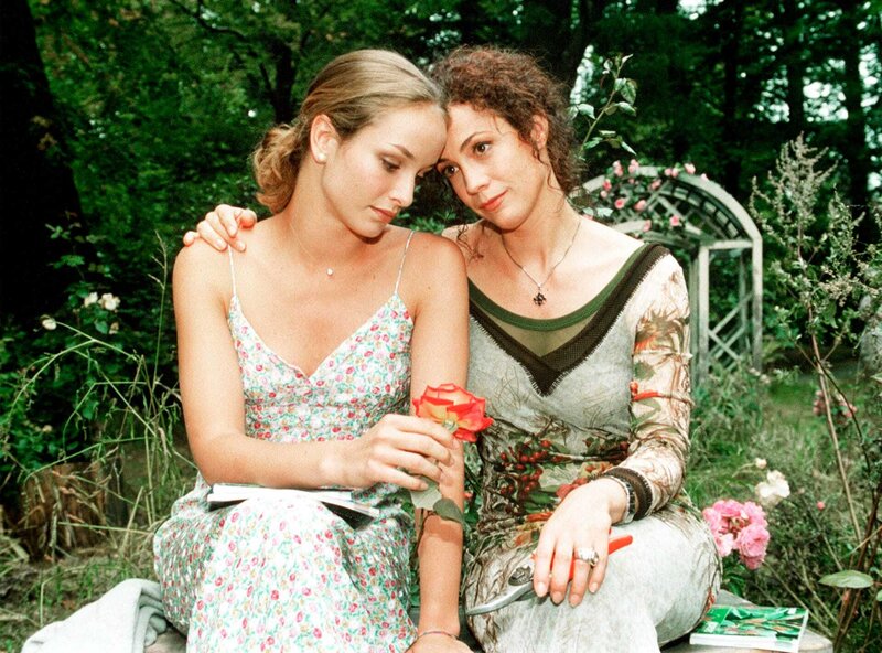 Der Rosengarten 1: Das Geheimnis des Rosengartens – fernsehserien.de