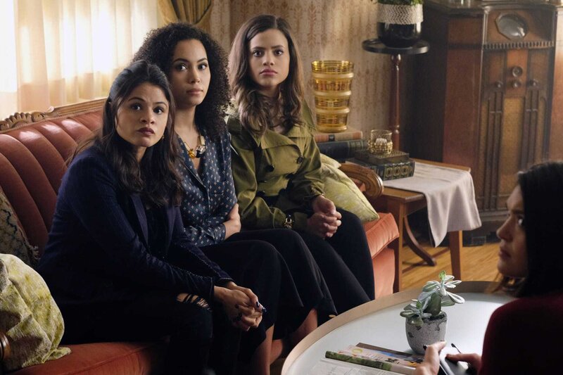 Charmed (2018) S01E04: Bekämpfe deine Dämonen (Exorcise Your Demons ...