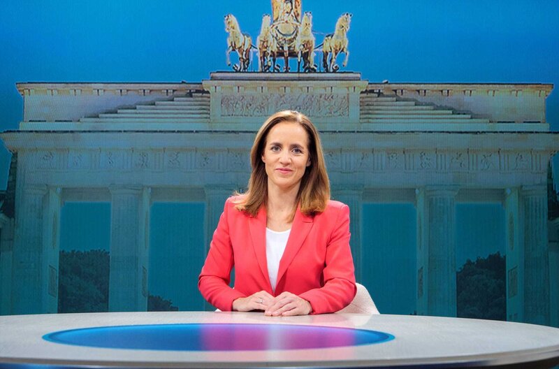 Unter den Linden (1997) 23: Globale Herausforderung – Die Welt ordnet sich neu – fernsehserien.de