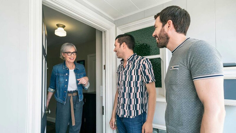 Celebrity DIY – Stars packen an S02E04: Allison Janney (Allison Janney ...