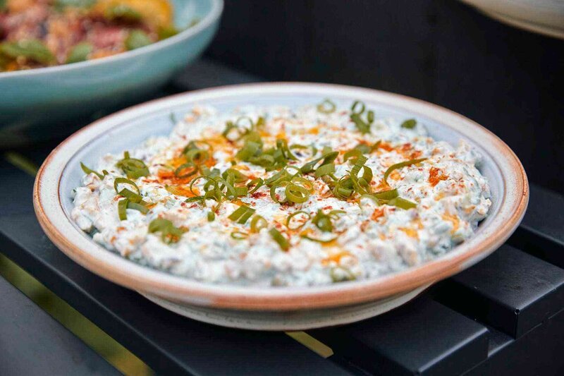 Grillen mit Ivana und Adnan S04E02: Tomate und Tofu – fernsehserien.de