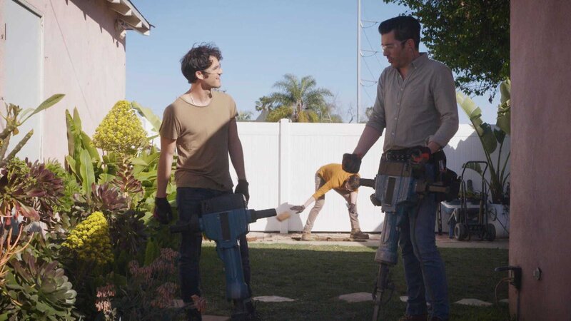 Celebrity DIY – Stars packen an S02E07: Darren Criss (Darren Criss ...