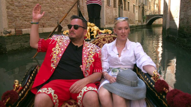 Bella Italia – Camping auf Deutsch S01E05: Burlesque Tänzerin Setty ...