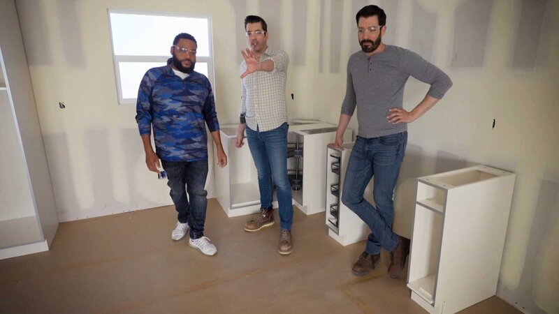 Celebrity DIY – Stars packen an S03E03: Anthony Anderson (Anthony ...