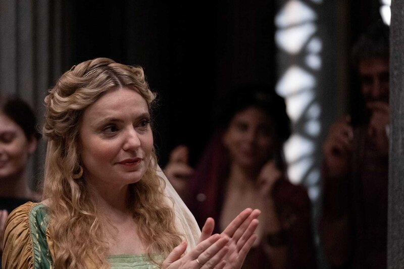 Domina S02E07: Fluch (Curse) – fernsehserien.de Domina S02E07: Fluch (Curse) – fernsehserien.de