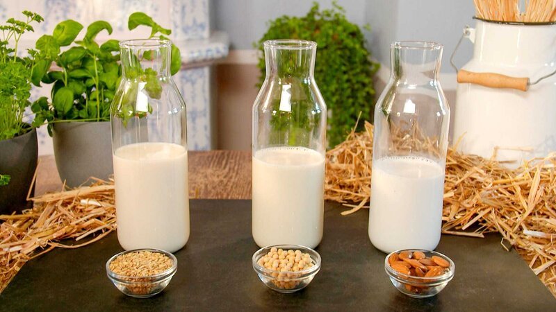Der Vorkoster 145: Milch und Pflanzendrinks im Check – Was steckt drin ...