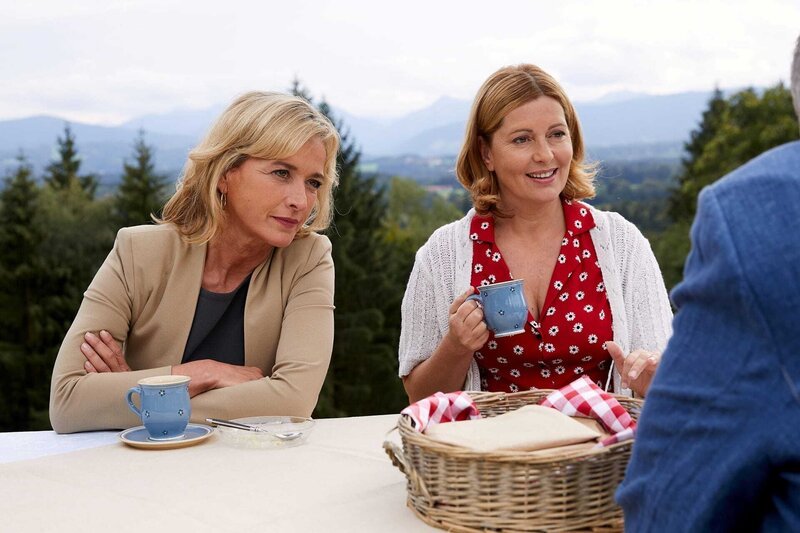 Die Rosenheim-Cops S19E07: Ein mysteriöser Blumenstrauß – fernsehserien.de