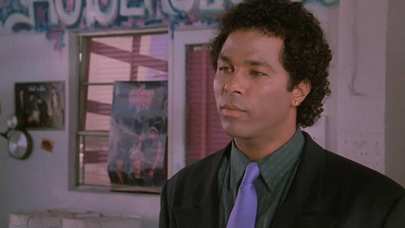 Miami Vice S02E17: 17 Jahre alt, tot (Florence Italy) – fernsehserien.de