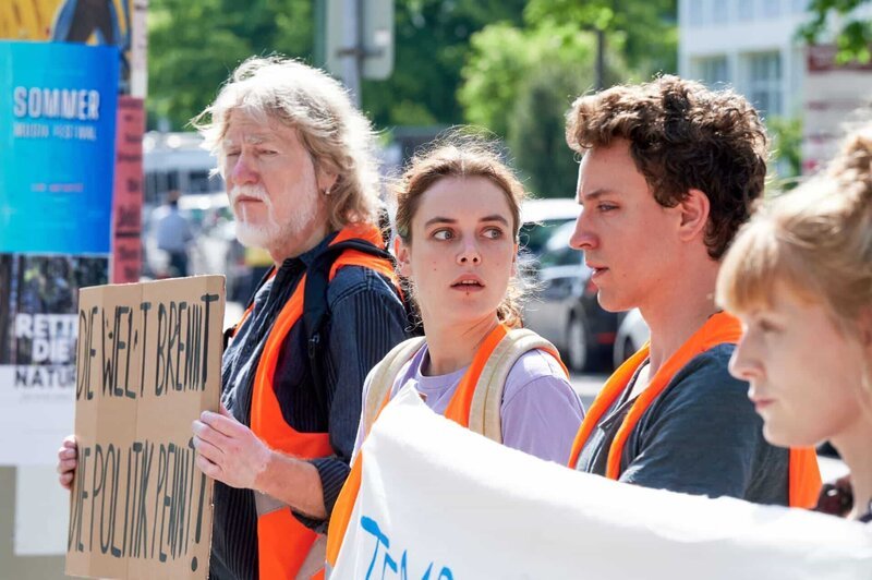 Aufgestaut 01: Lew – fernsehserien.de