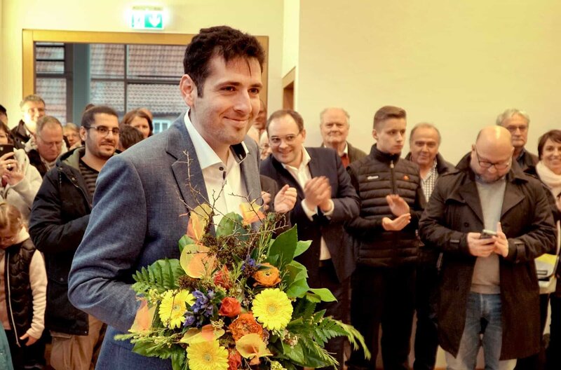 SWR Porträt 7: Vom Flüchtling zum Bürgermeister – Ryyan Alshebl ...