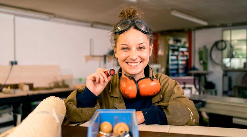 Checkerin Marina S01E01: Der Checkerinnen-Check – fernsehserien.de