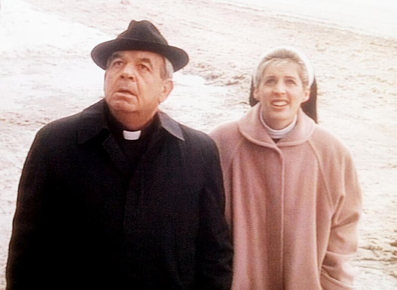 Ein gesegnetes Team S01E07: Der Mafia-Priester – Teil 1 (Mafia Priest ...