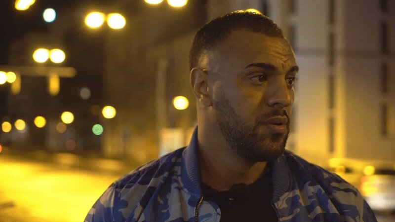 EinBlick 18: Gangsta-Rapper Mo: Das schrille Leben einer Rotlichtgröße ...