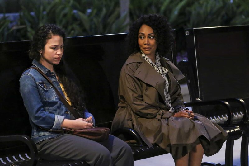 All Rise – Die Richterin S01E01: Lola Carmichael (Pilot) – fernsehserien.de