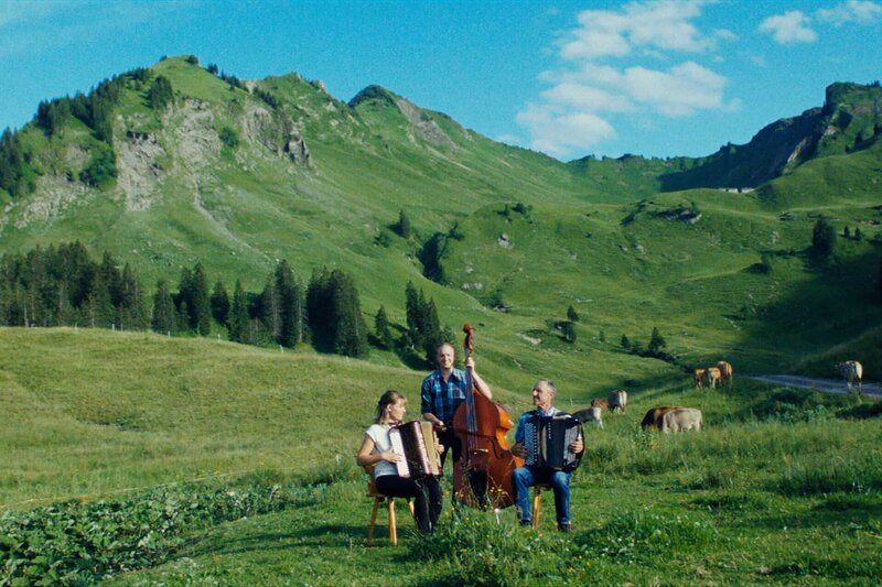 SRF DOK «Typisch Volksmusik?» – Wurzeln, Identität und Klischées – fernsehserien.de