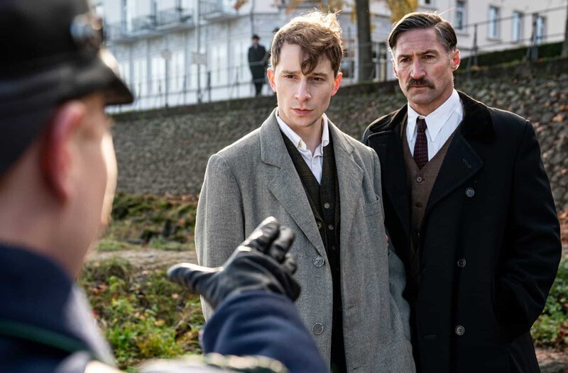 Das Weiße Haus am Rhein 02: Teil 2 – fernsehserien.de