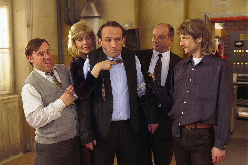 MA 2412 S01E11: Liebe – fernsehserien.de