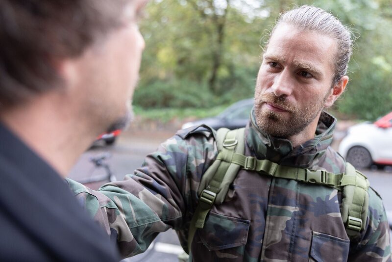 Unter uns (UU) 7283: Stellas Mutter möchte dauerhaft in Köln bleiben ...