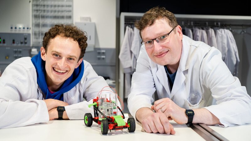 Checker Julian S05E07: Der Fortbewegung der Zukunft-Check ...