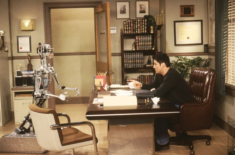 Friends (1994) S06E20: Mac und Cheese (The One With Mac And C.H.E.E.S.E ...