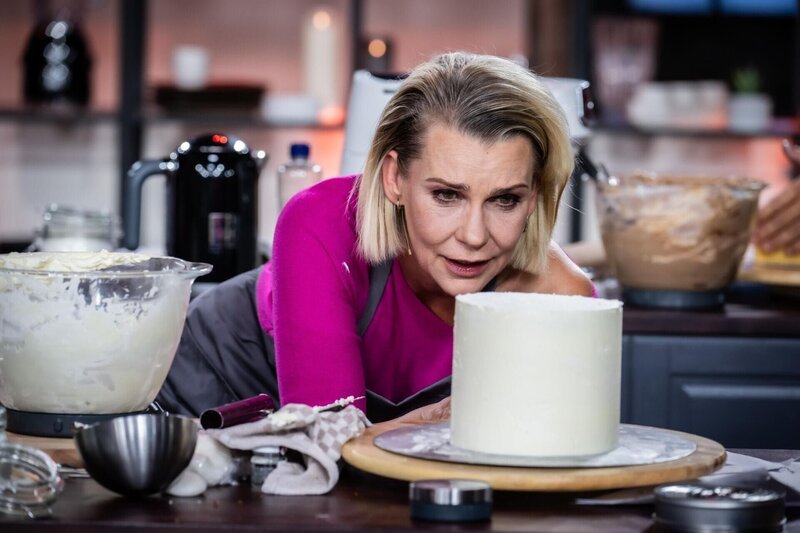 Das große Promibacken S08E02: Folge 2 – fernsehserien.de