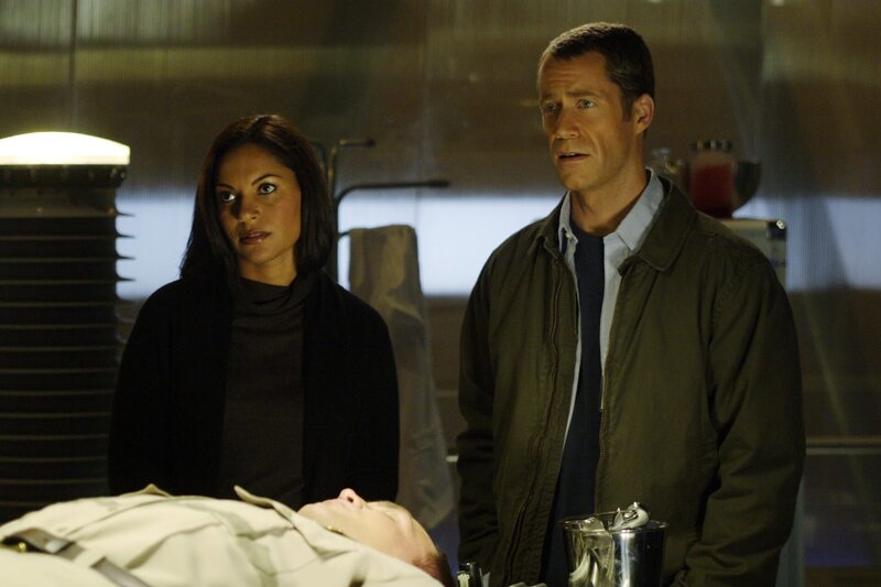 EUReKA – Die geheime Stadt S03E09: Willkommen zurück, Carter (Welcome ...