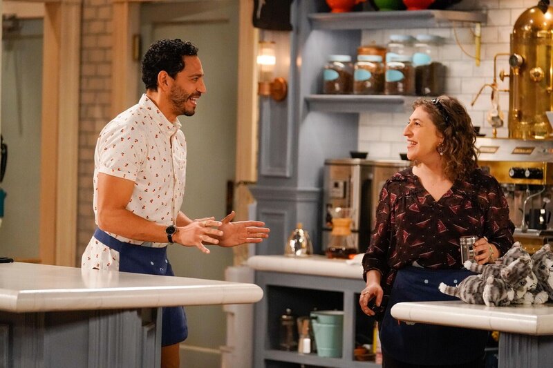 Call Me Kat S02E07: Nenn mich Cupcake (Call Me Cupcake) – fernsehserien.de