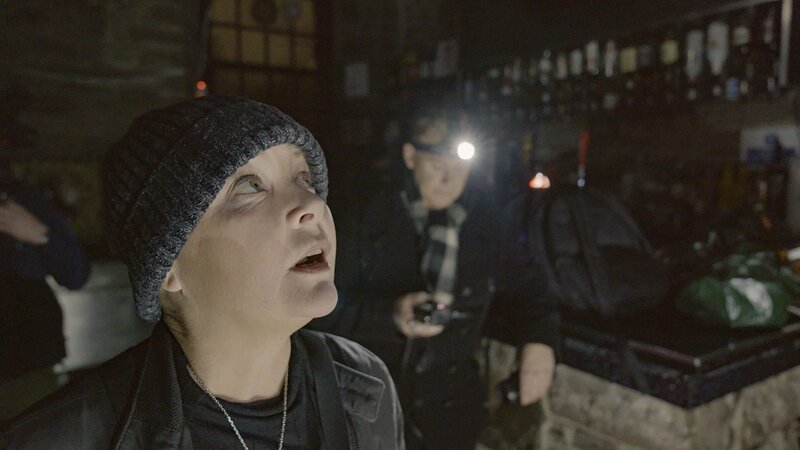 Spooked – Geisterjagd in Schottland S01E09: Der Kobold von Castle ...