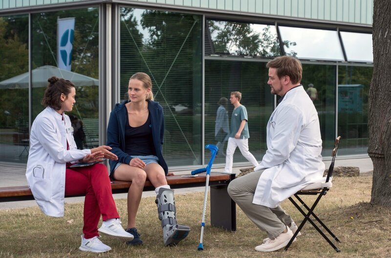 In aller Freundschaft – Die jungen Ärzte S05E41: Mut fassen ...