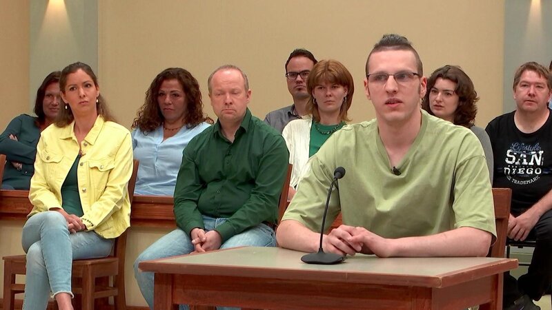 Barbara Salesch – Das Strafgericht 190: Mit Pfeil und Bogen! Wurde ...