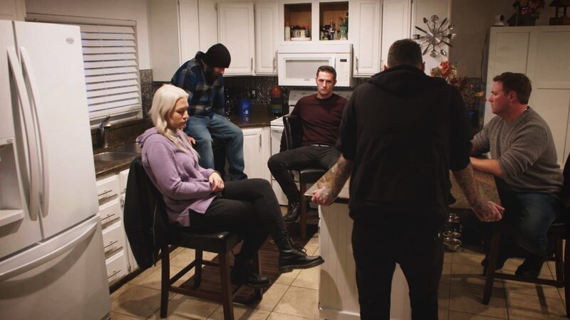 Ghost Loop S01E07: Die Teufelsaustreibung (Demon Mine) – fernsehserien.de