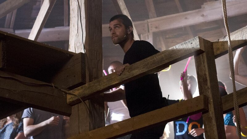 Banshee S01E02: Tödlicher Rave (The Rave) – fernsehserien.de