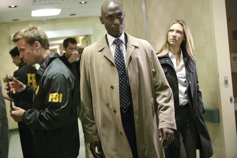 Fringe – Grenzfälle des FBI S01E02: Das Experiment (The Same Old Story ...