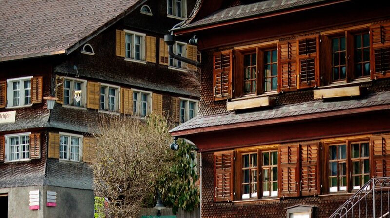 NZZ Format 5: Bauen mit Holz: Rettung fürs Klima? – fernsehserien.de