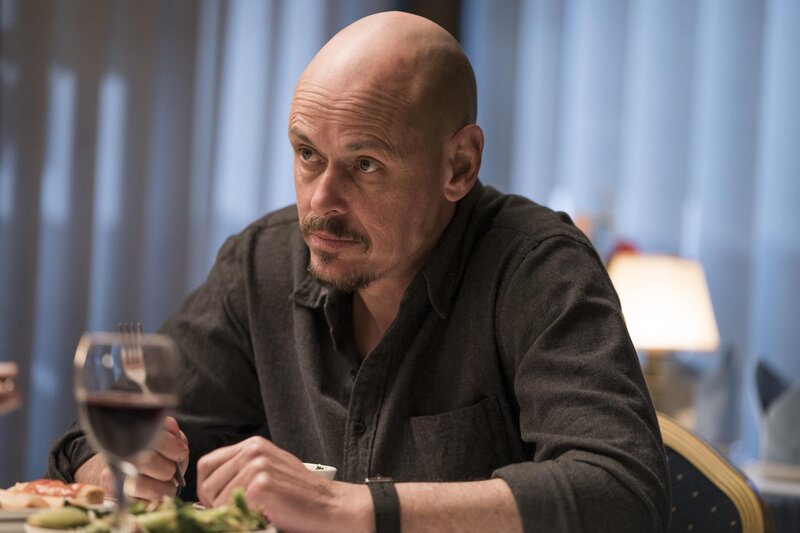 Mr Inbetween streamen – fernsehserien.de