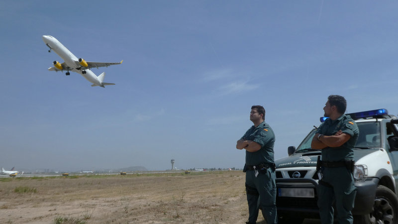 Border Control – Spaniens Grenzschützer Staffel 1 Episodenguide ...
