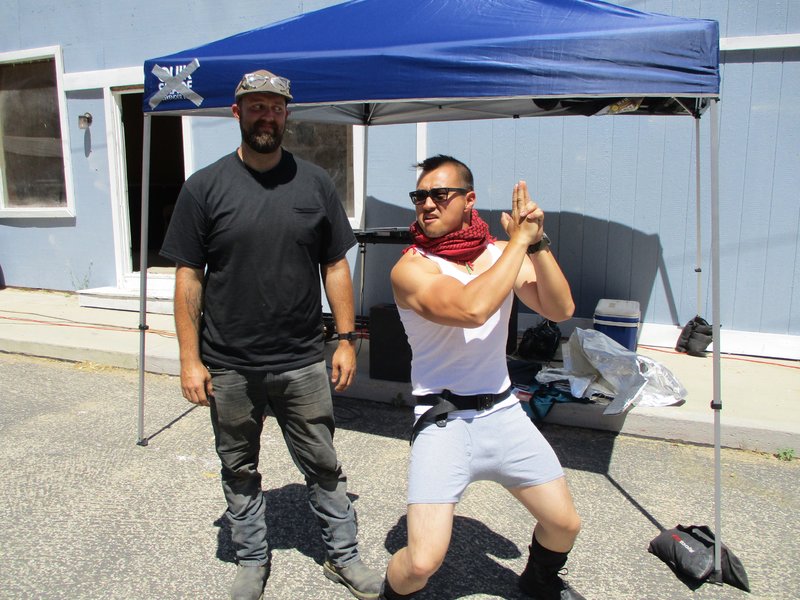 MythBusters S11E07: Der Schuss in den Ofen (Fire Arrow Vs. Gas Tank ...