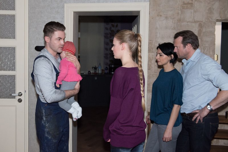 Unter uns (UU) 5112: Intrigen – fernsehserien.de