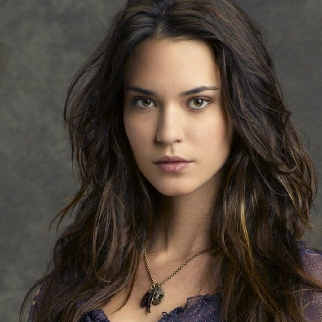 Papel Dos Transformadores Odette Annable