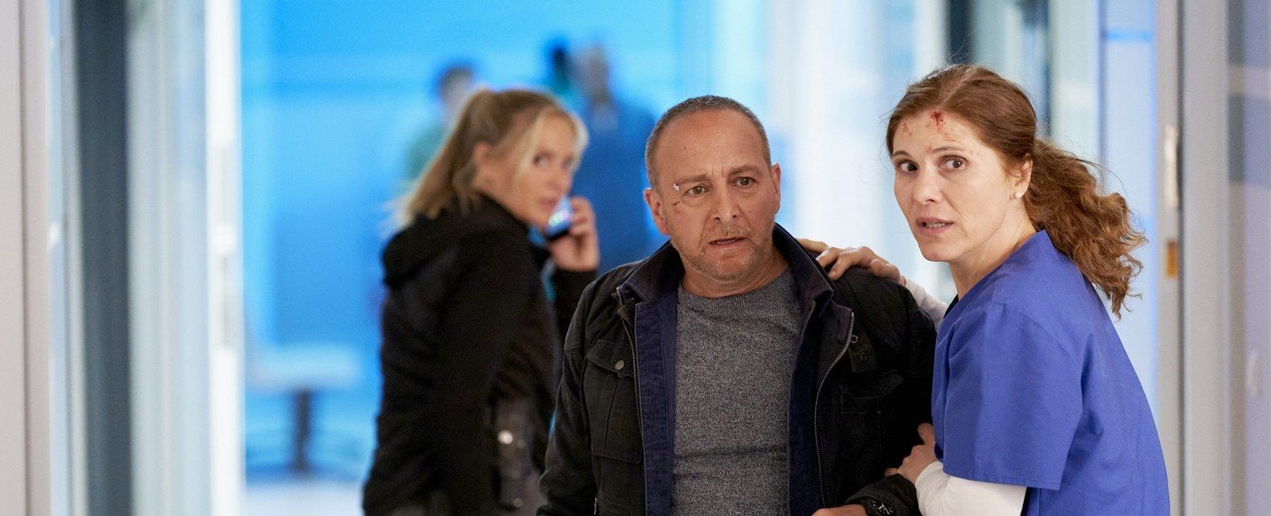 Quoten: „Alarm für Cobra 11“ hält sich gegen starke Bundesliga schadlos ...