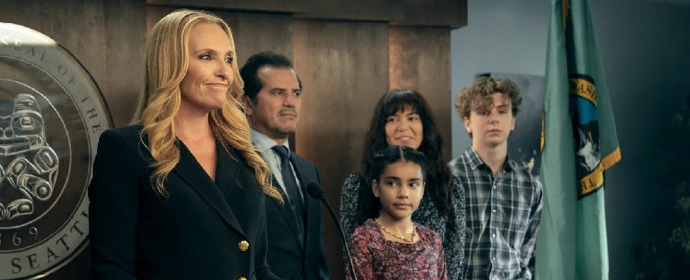 [UPDATE] „The Power“: Junge Frauen schockieren im Trailer zur ...