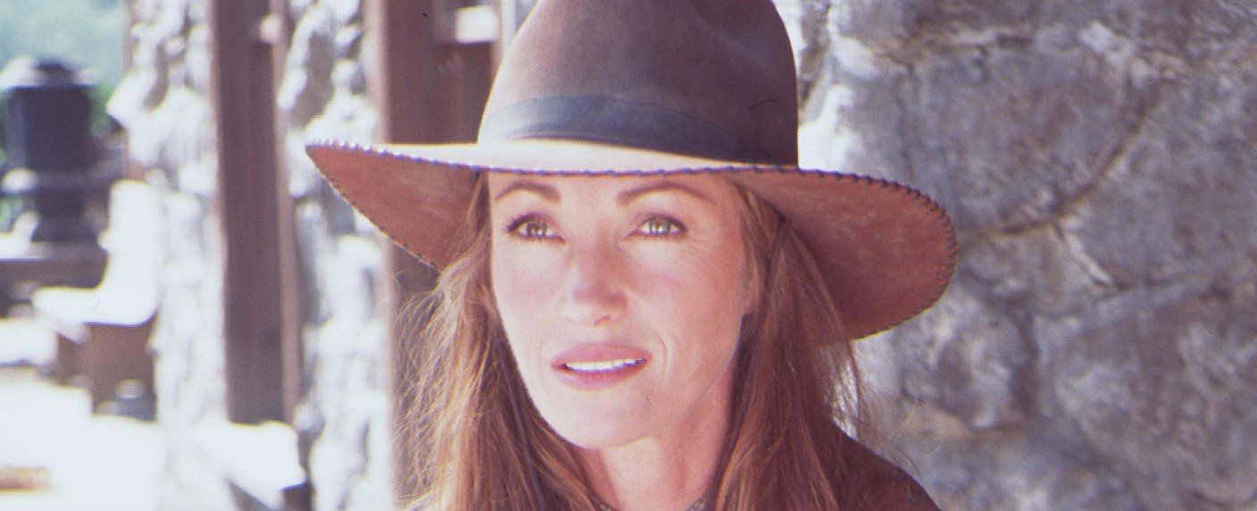 Jane Seymour schließt sich Sky-Abenteuerserie „Hooten & The Lady“ an ...