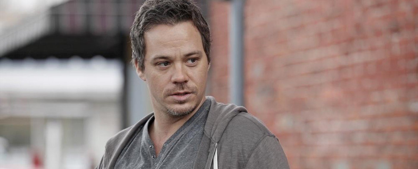 Michael Raymond-James („True Blood“) führt Mystery-Pilot „La Brea ...