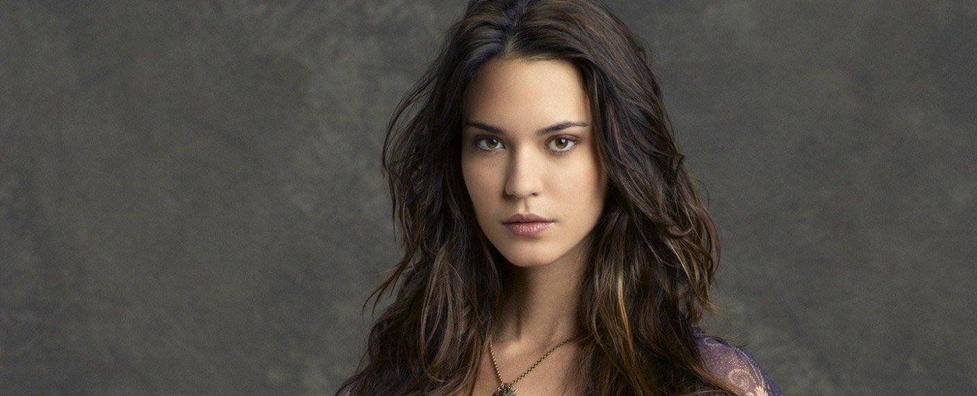 Odette Annable Banshee Banshee" The Fire Trials (TV Episode 2015)